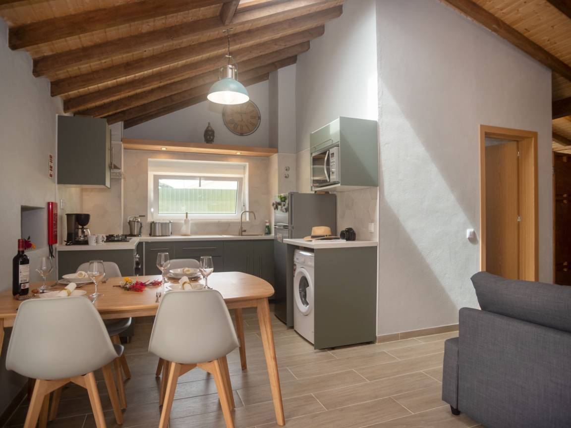 80 M² House ∙ 1 Bedroom ∙ 4 Guests - Cascais