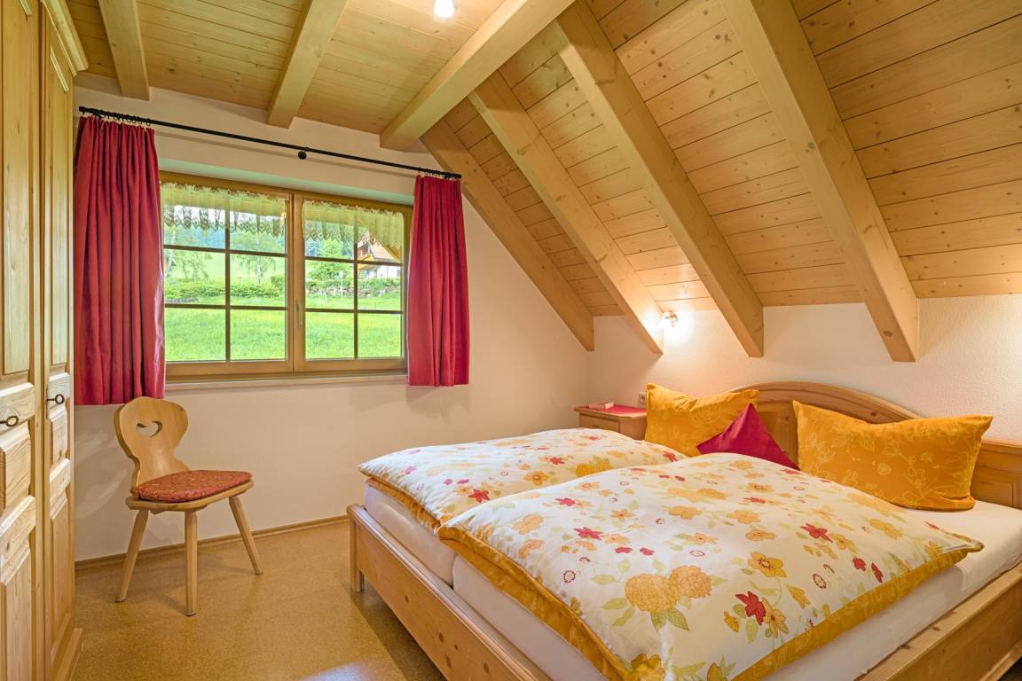 75 M² Ferienwohnung ∙ 2 Schlafzimmer ∙ 4 Gäste - Titisee-Neustadt