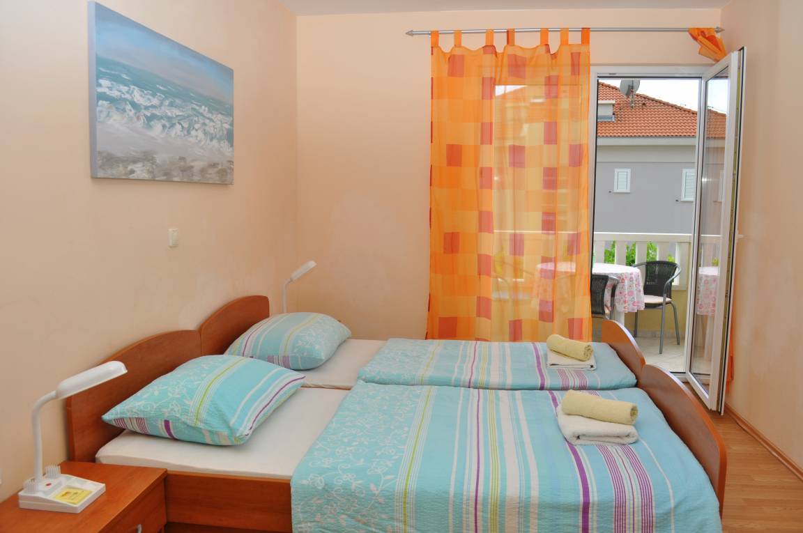 61 M² Apartment ∙ 2 Bedrooms ∙ 5 Guests - Makarska