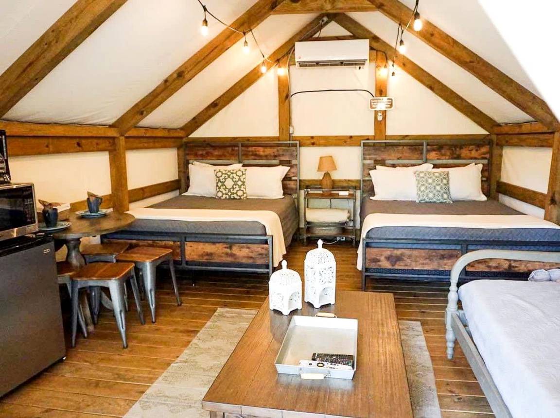 Camping-unterkunft ∙ 1 Schlafzimmer ∙ 5 Gäste - Seguin, TX