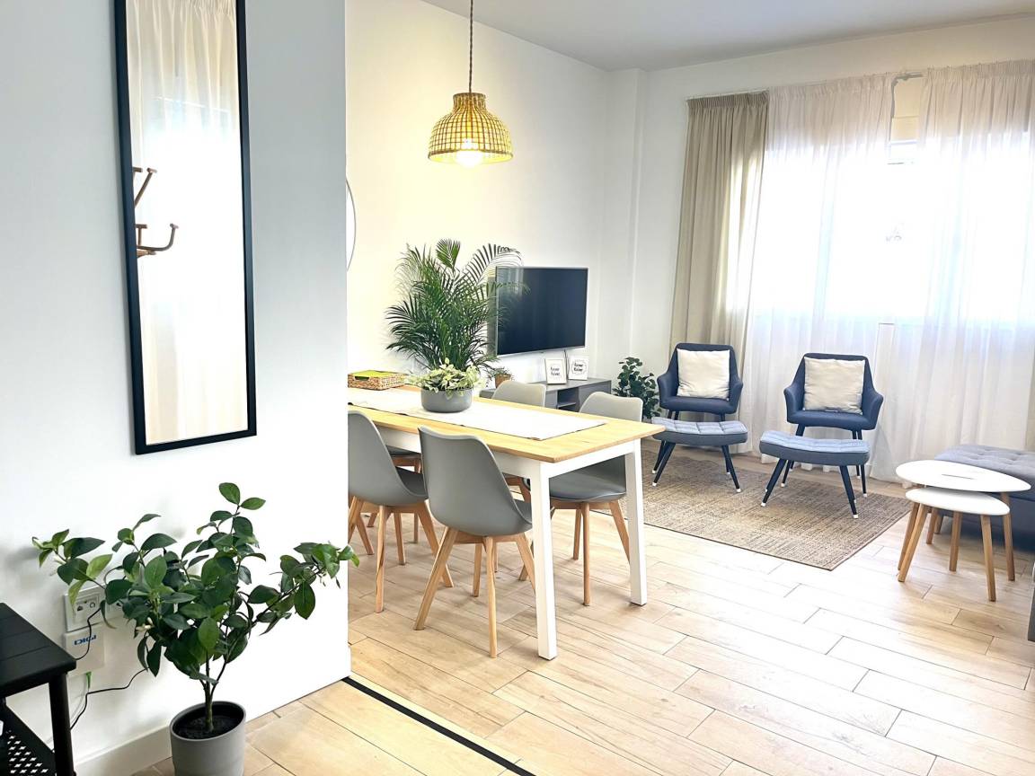 100 M² Villa ∙ 3 Bedrooms ∙ 5 Guests - Malaga