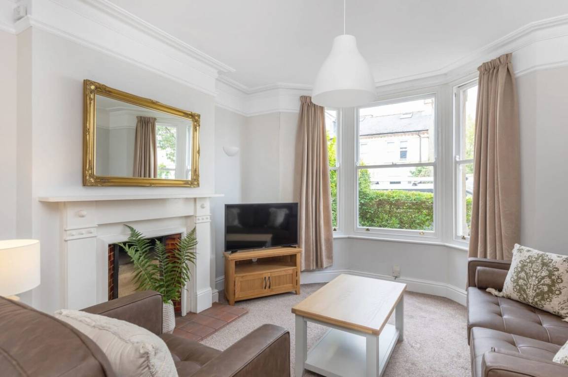 90 M² House ∙ 2 Bedrooms ∙ 5 Guests - The Fitzwilliam Museum