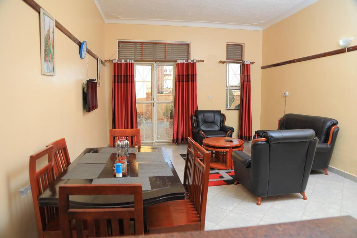 75 M² Apartment ∙ 2 Bedrooms ∙ 4 Guests - Kampala