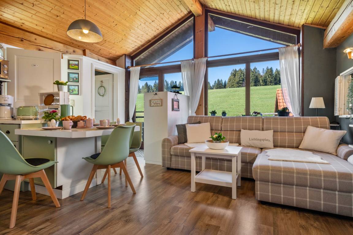 45 M² Ferienwohnung ∙ 2 Schlafzimmer ∙ 4 Gäste - Stiefenhofen