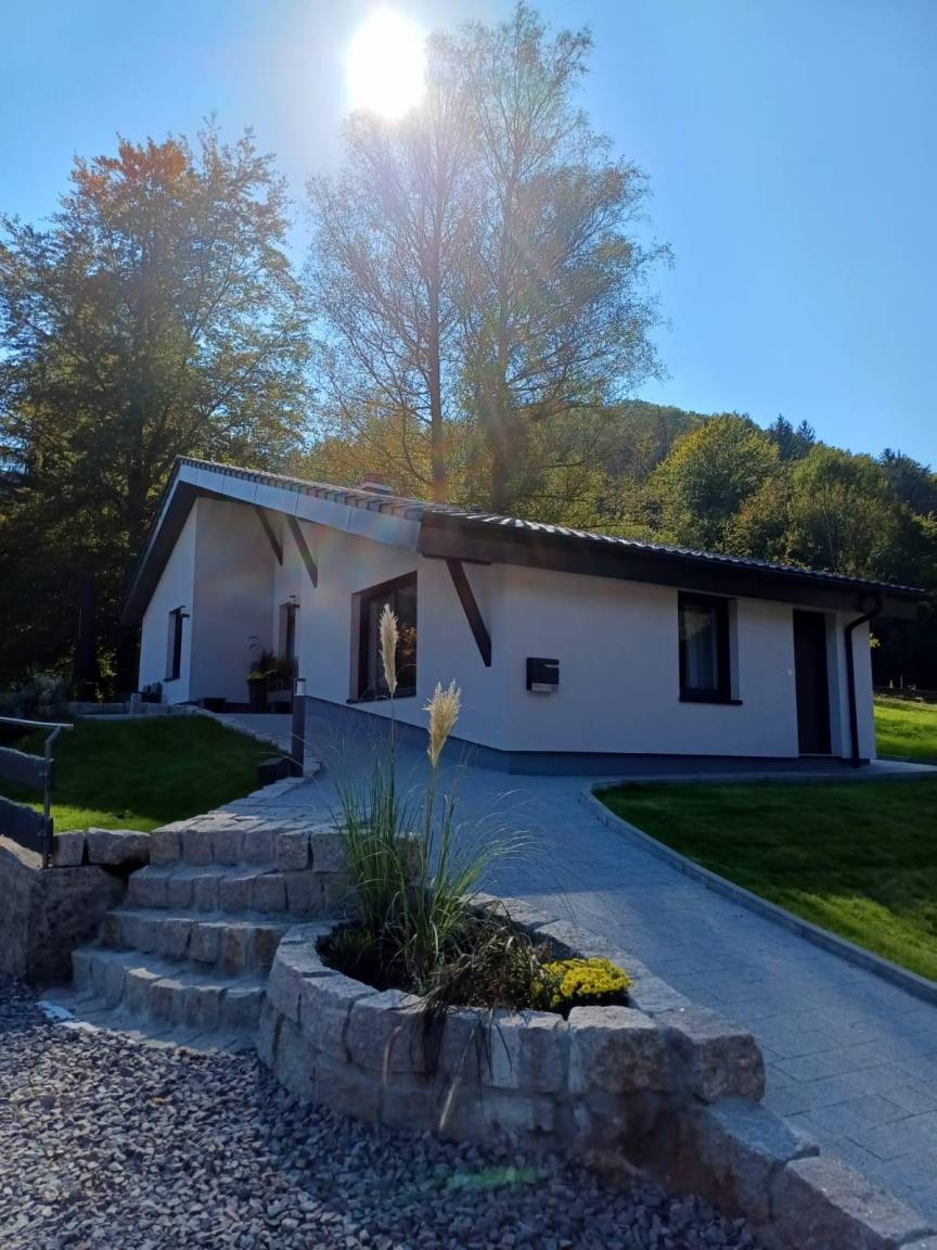 80 M² Ferienhaus ∙ 2 Schlafzimmer ∙ 4 Gäste - Pirmasens