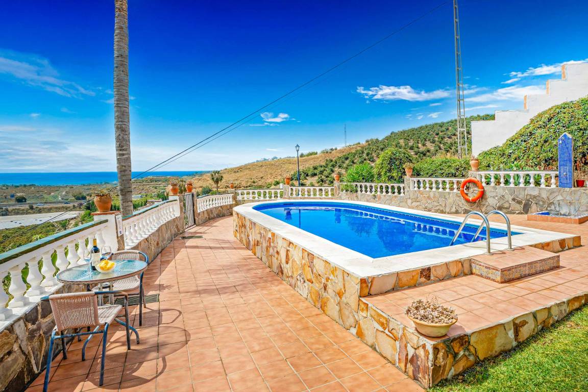 Villa ∙ 2 Schlafzimmer ∙ 4 Gäste - Torrox-Costa