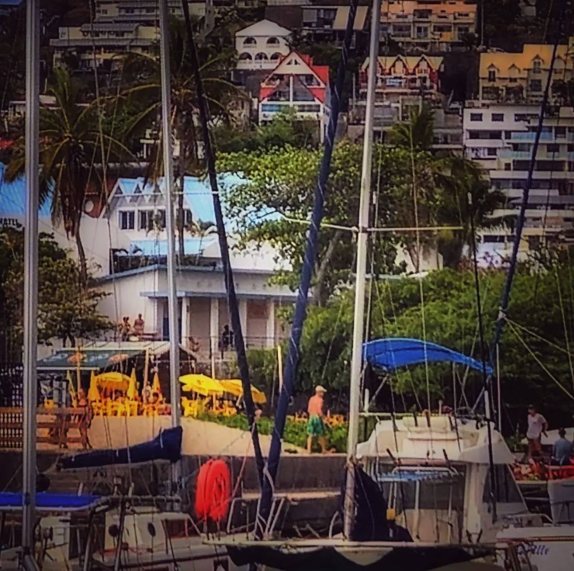 80 M² Appartement ∙ 2 Chambres ∙ 4 Personnes - Saint-Gilles les Bains