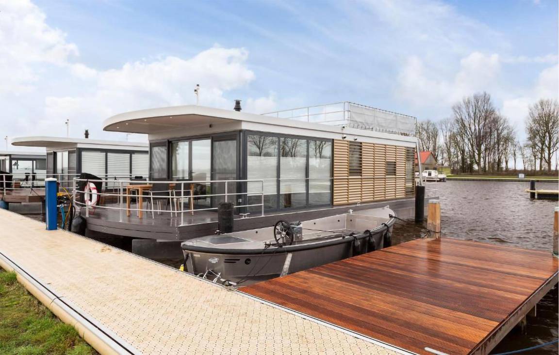 84 M² Hausboot ∙ 2 Schlafzimmer ∙ 4 Gäste - Sneek