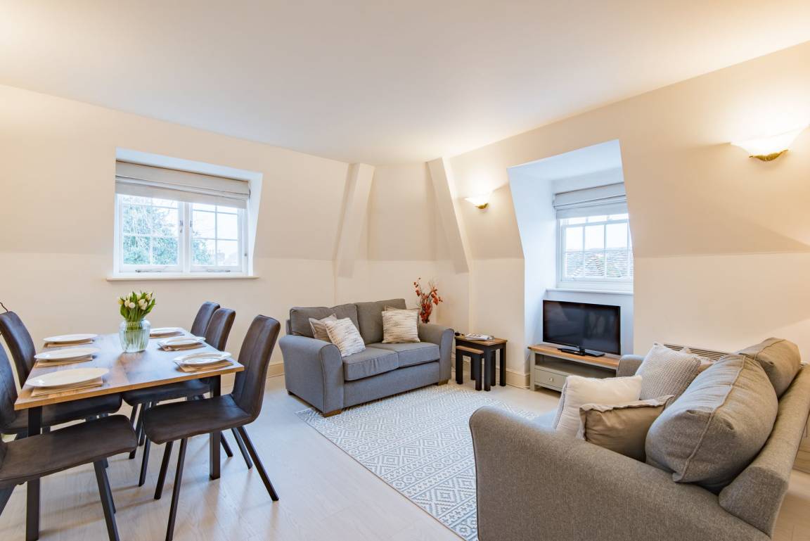 Cottage ∙ 2 Bedrooms ∙ 4 Guests - Canterbury