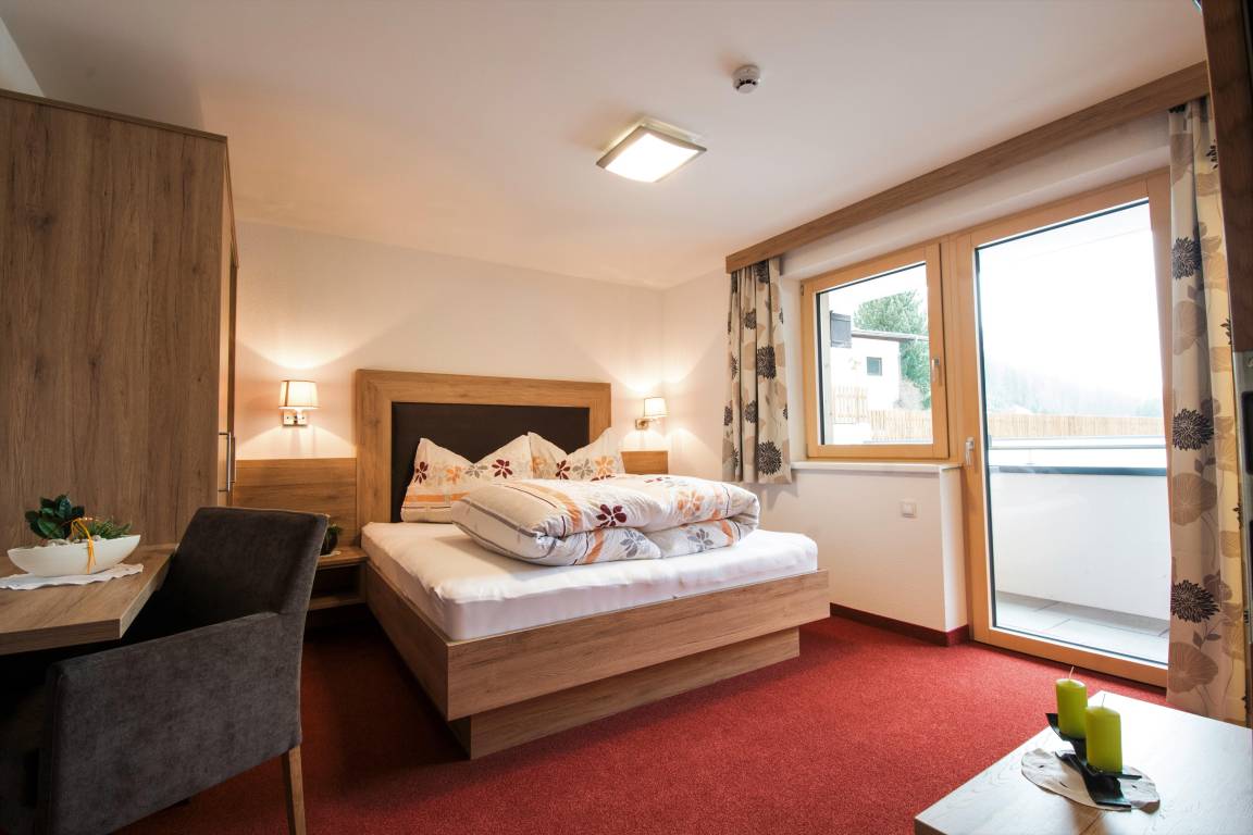 14 M² Hotel ∙ 1 Bedroom ∙ 2 Guests - Galtür