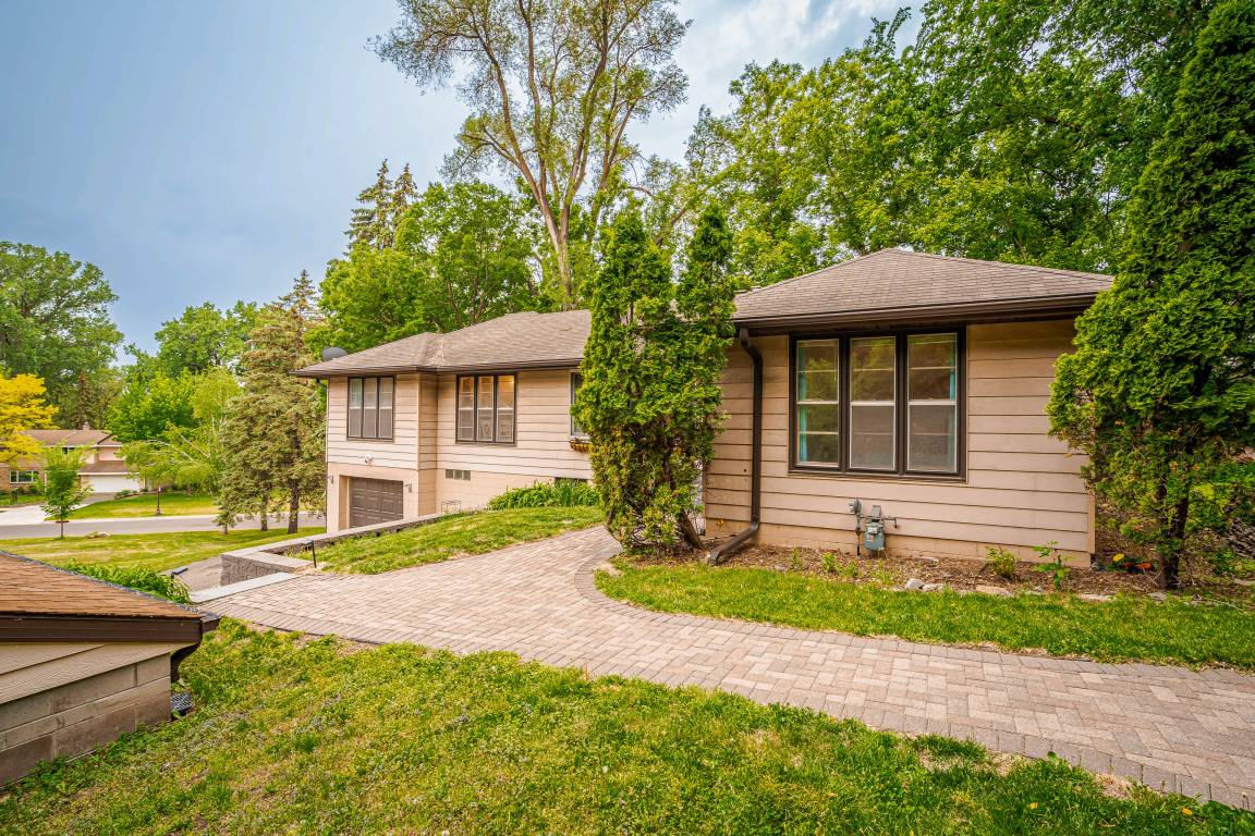 147 M² House ∙ 4 Bedrooms ∙ 10 Guests - Bloomington, MN
