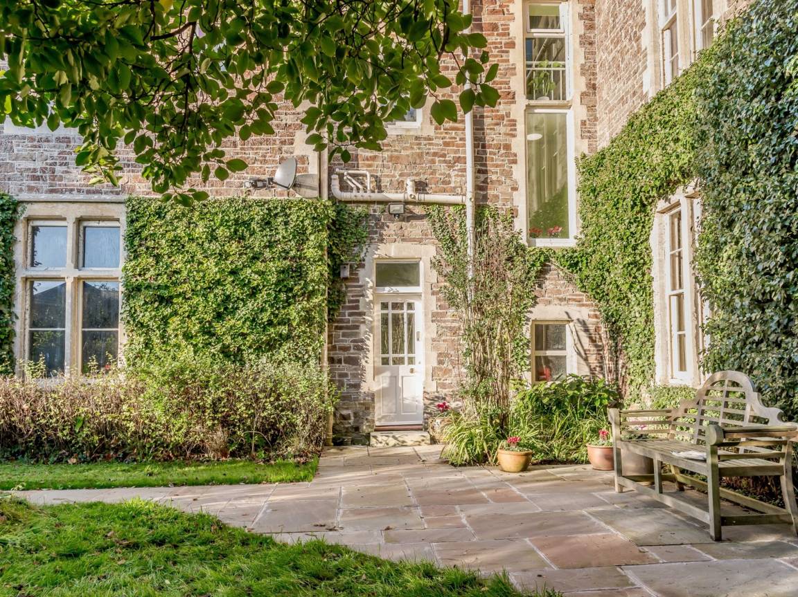 Cottage ∙ 2 Bedrooms ∙ 4 Guests - Appledore