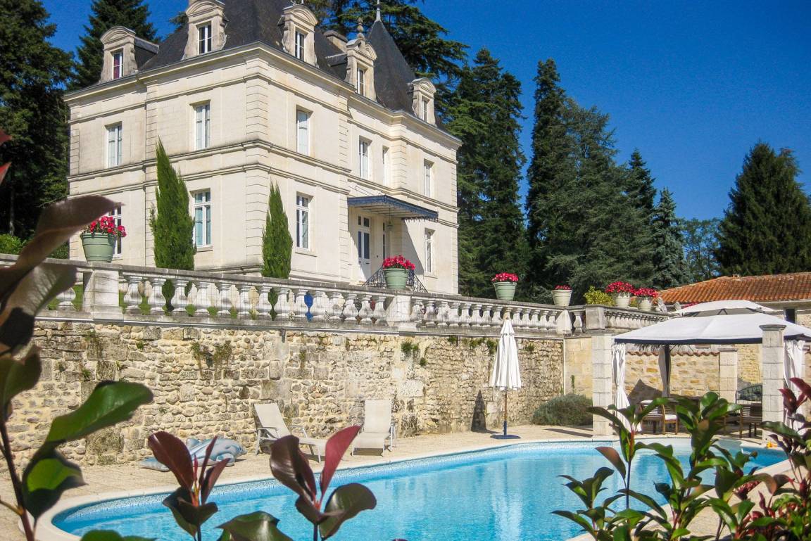 Château ∙ 5 Chambres ∙ 10 Personnes - Charente