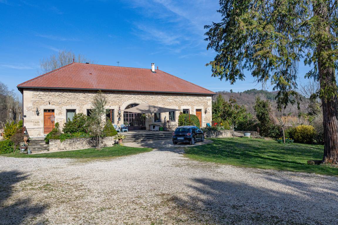 65 M² Casa ∙ 2 Habitaciones ∙ 4 Huéspedes - Romans-sur-Isère