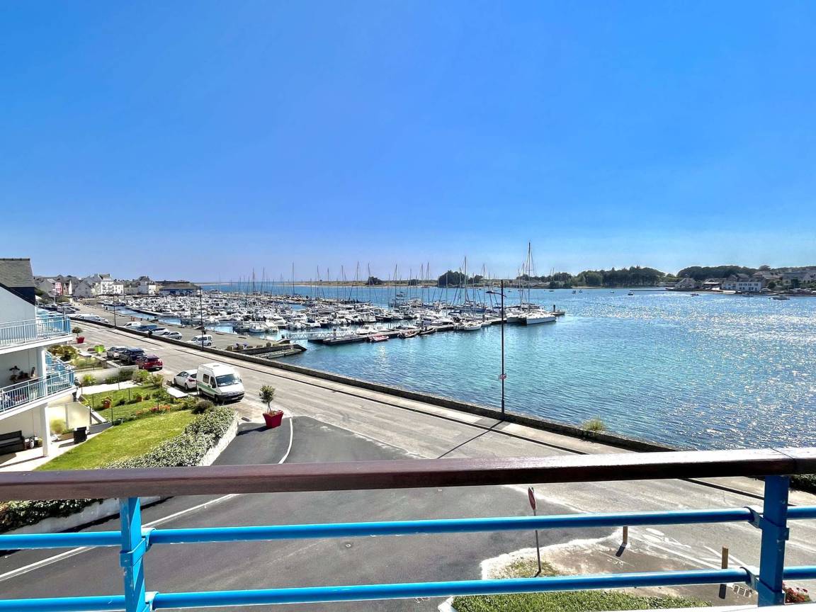 132 M² Appartement ∙ 3 Chambres ∙ 6 Personnes - Étel