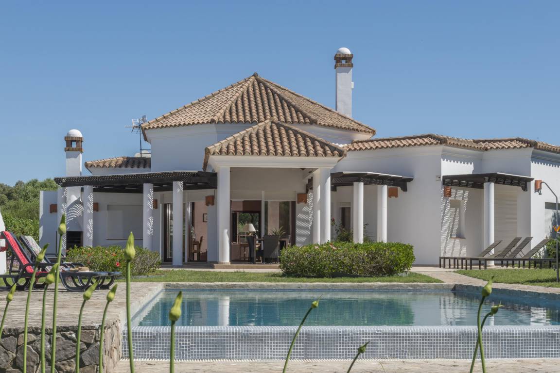 300 M² Villa ∙ 5 Habitaciones ∙ 10 Huéspedes - Benalup-Casas Viejas