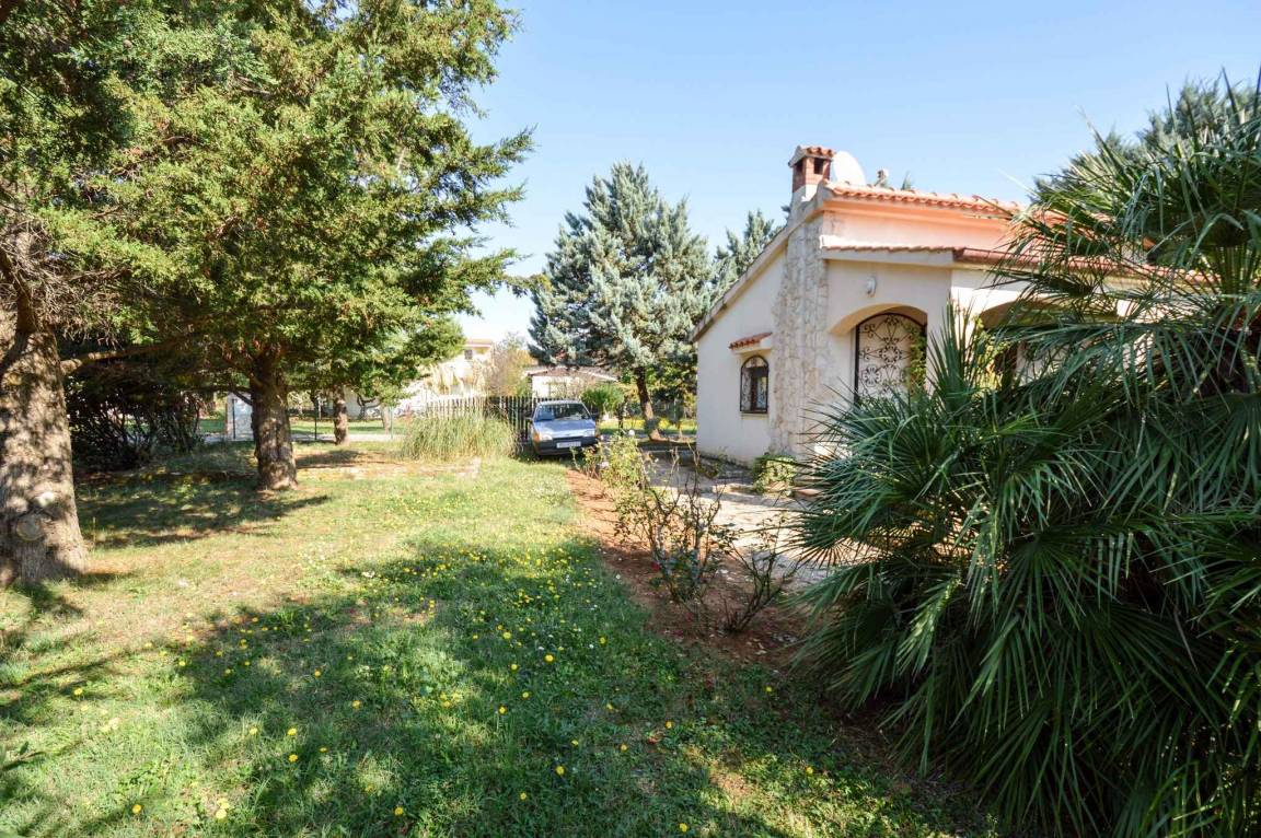 37 M² Ferienhaus ∙ 1 Schlafzimmer ∙ 2 Gäste - Ližnjan