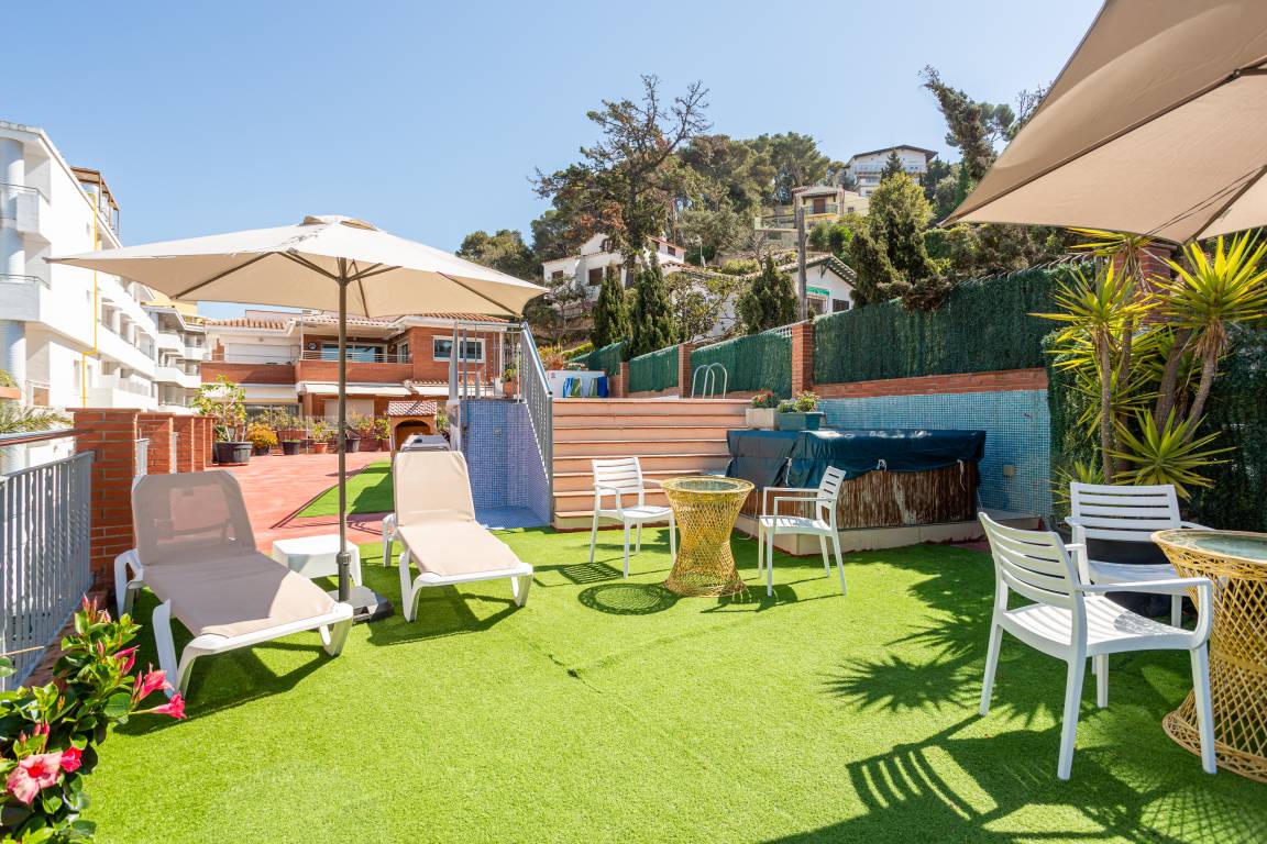 70 M² Ferienwohnung ∙ 2 Schlafzimmer ∙ 6 Gäste - Tossa de Mar