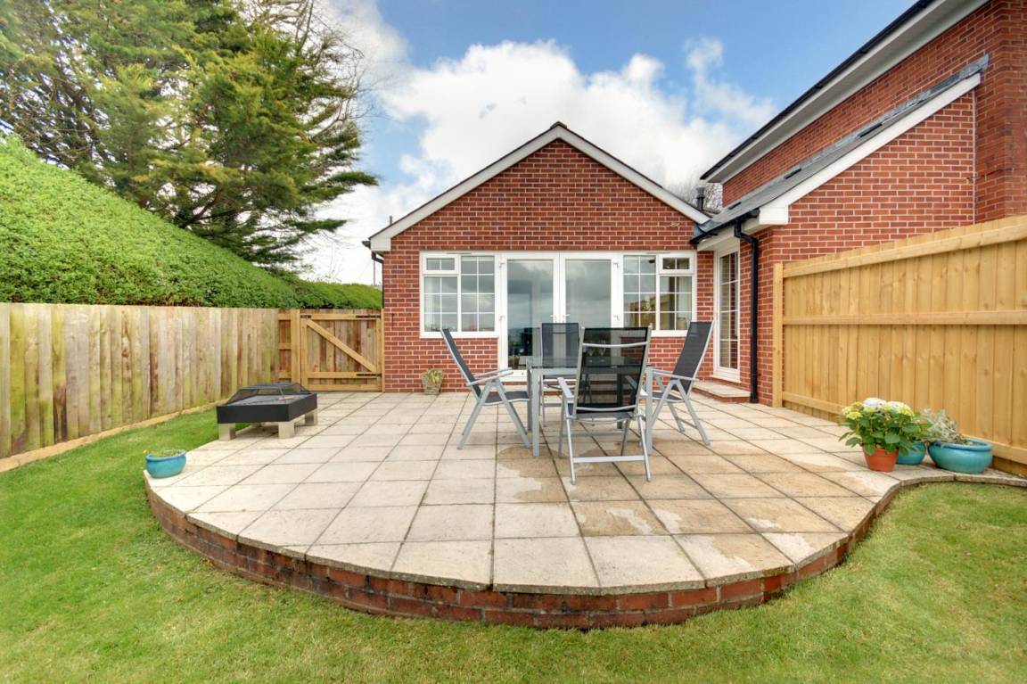 House ∙ 1 Bedroom ∙ 2 Guests - Westward Ho!