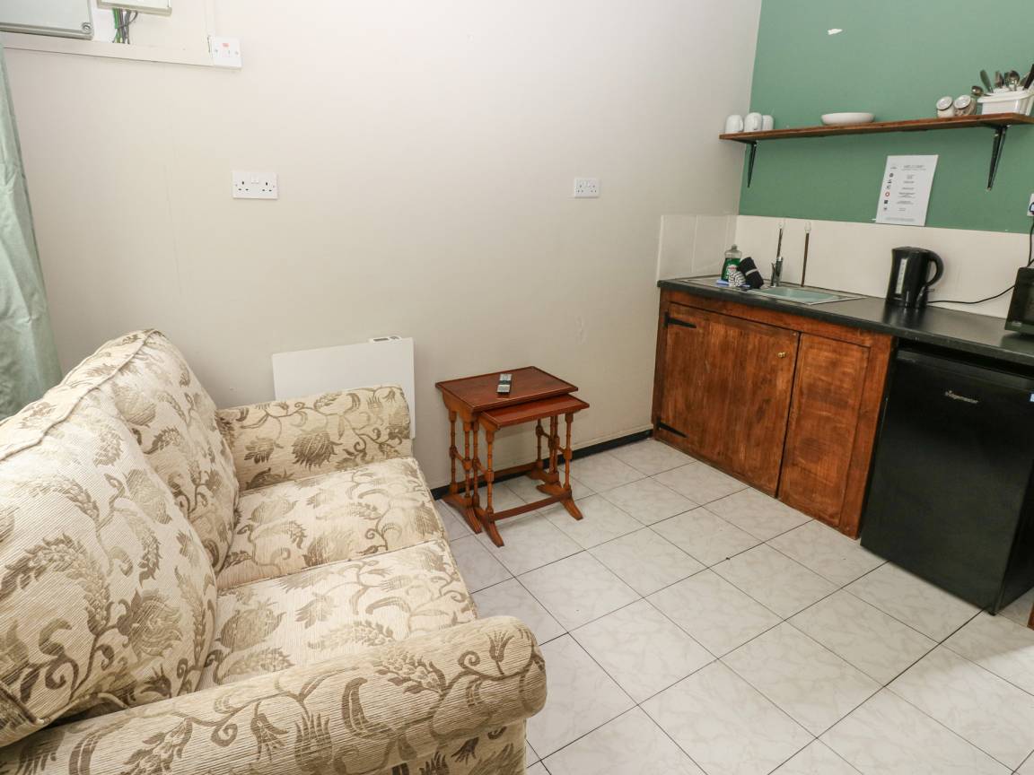 Cottage ∙ 2 Bedrooms ∙ 4 Guests - Port Talbot