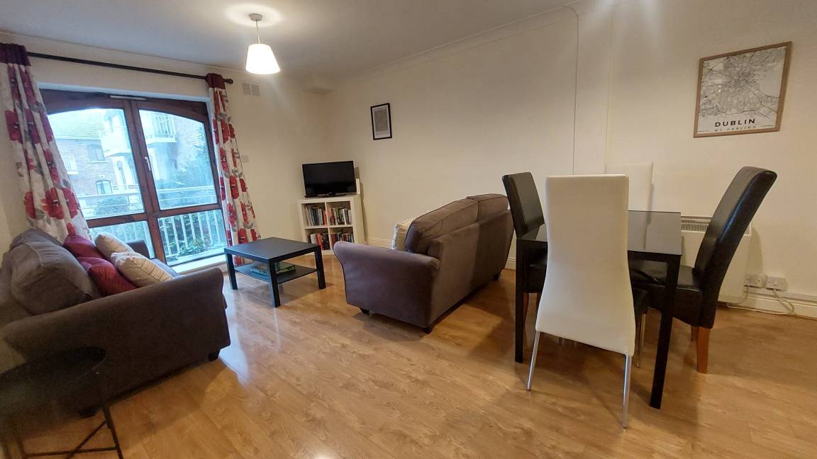 Apartment ∙ 2 Bedrooms ∙ 4 Guests - Dún Laoghaire