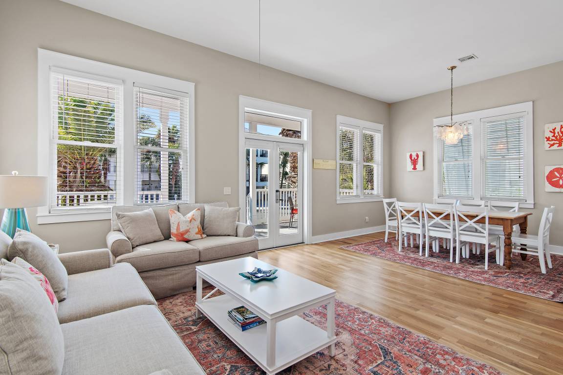 93 M² Cottage ∙ 2 Bedrooms ∙ 8 Guests - Destin, FL