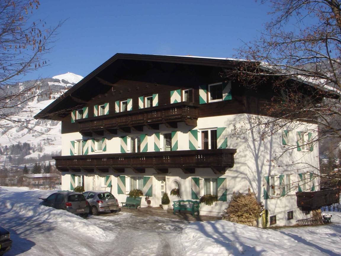 34 M² Ferienwohnung ∙ 1 Schlafzimmer ∙ 4 Gäste - Brixen im Thale
