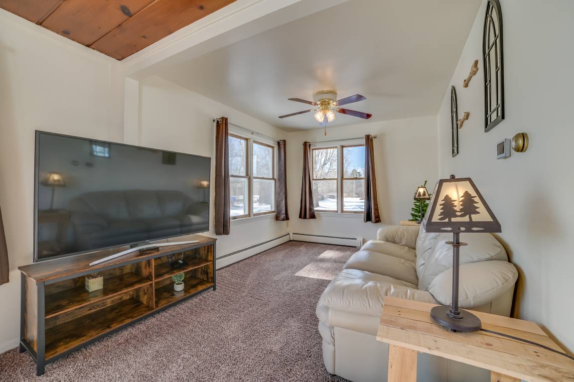 111 M² House ∙ 2 Bedrooms ∙ 4 Guests - Tawas City, MI