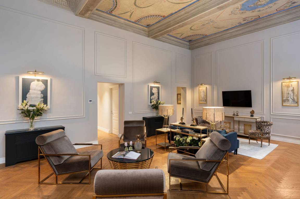 260 M² Apartamento ∙ 4 Habitaciones ∙ 10 Huéspedes - Florence