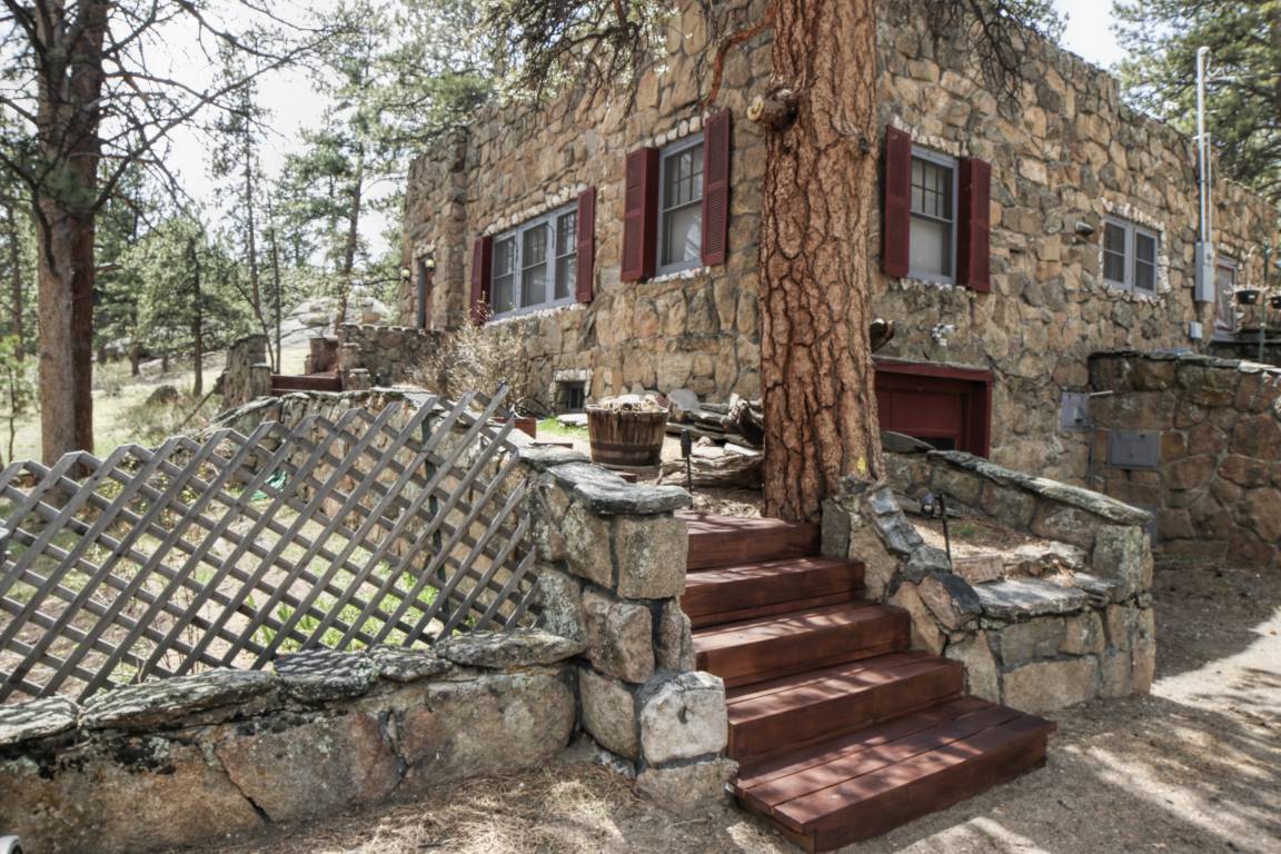 Cabin ∙ 3 Bedrooms ∙ 8 Guests - Fun City, Estes Park