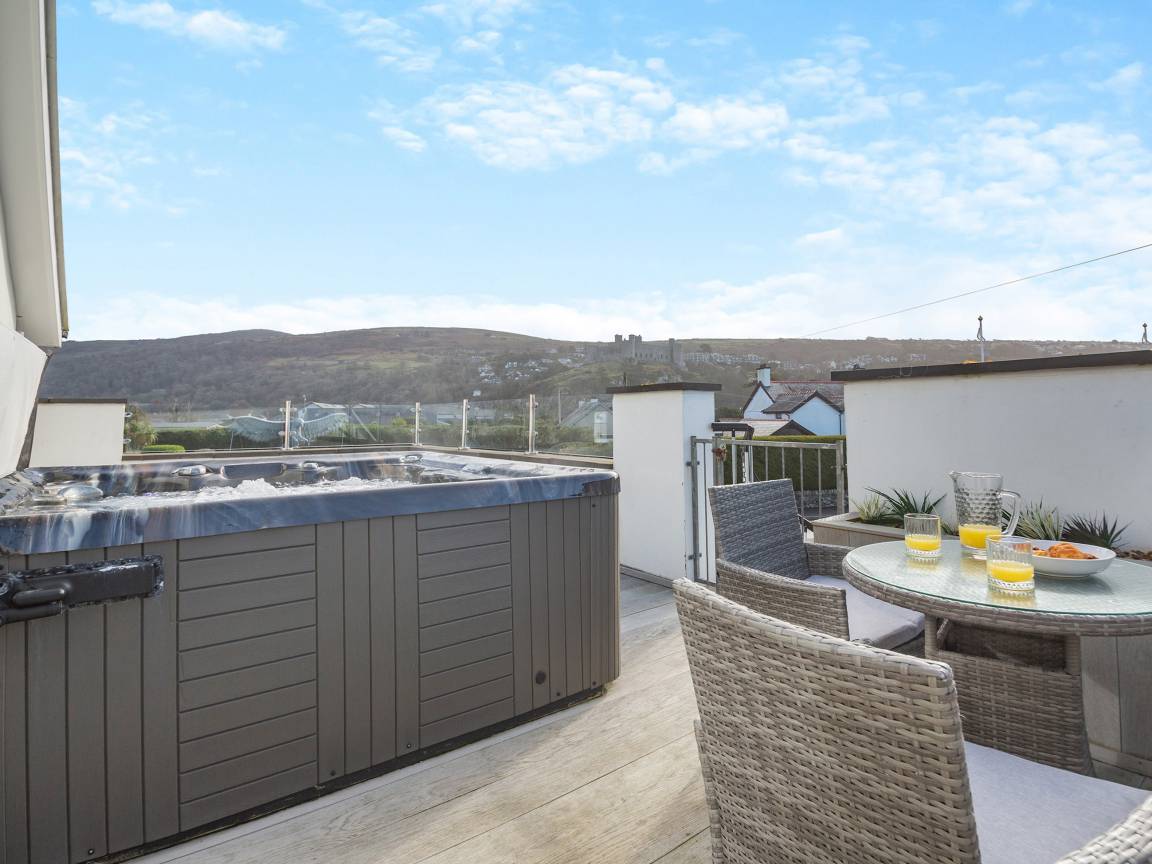 Apartment ∙ 3 Bedrooms ∙ 8 Guests - Portmeirion