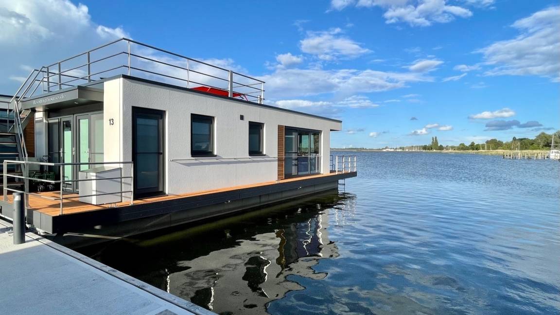45 M² Hausboot ∙ 2 Schlafzimmer ∙ 6 Gäste - Ribnitz-Damgarten