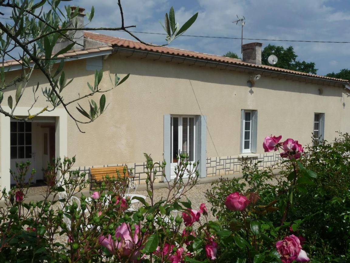 90 M² Gîte ∙ 2 Chambres ∙ 4 Personnes - Gironde