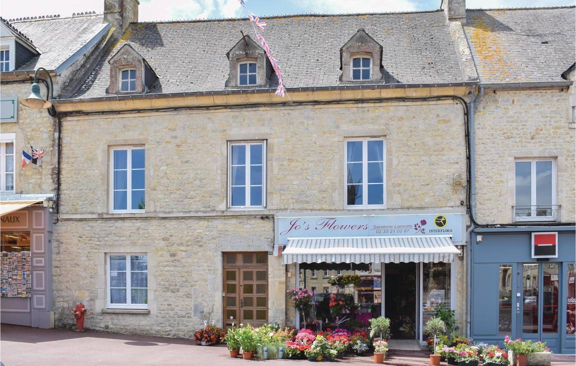 100 M² House ∙ 3 Bedrooms ∙ 7 Guests - Sainte-Mère-Église