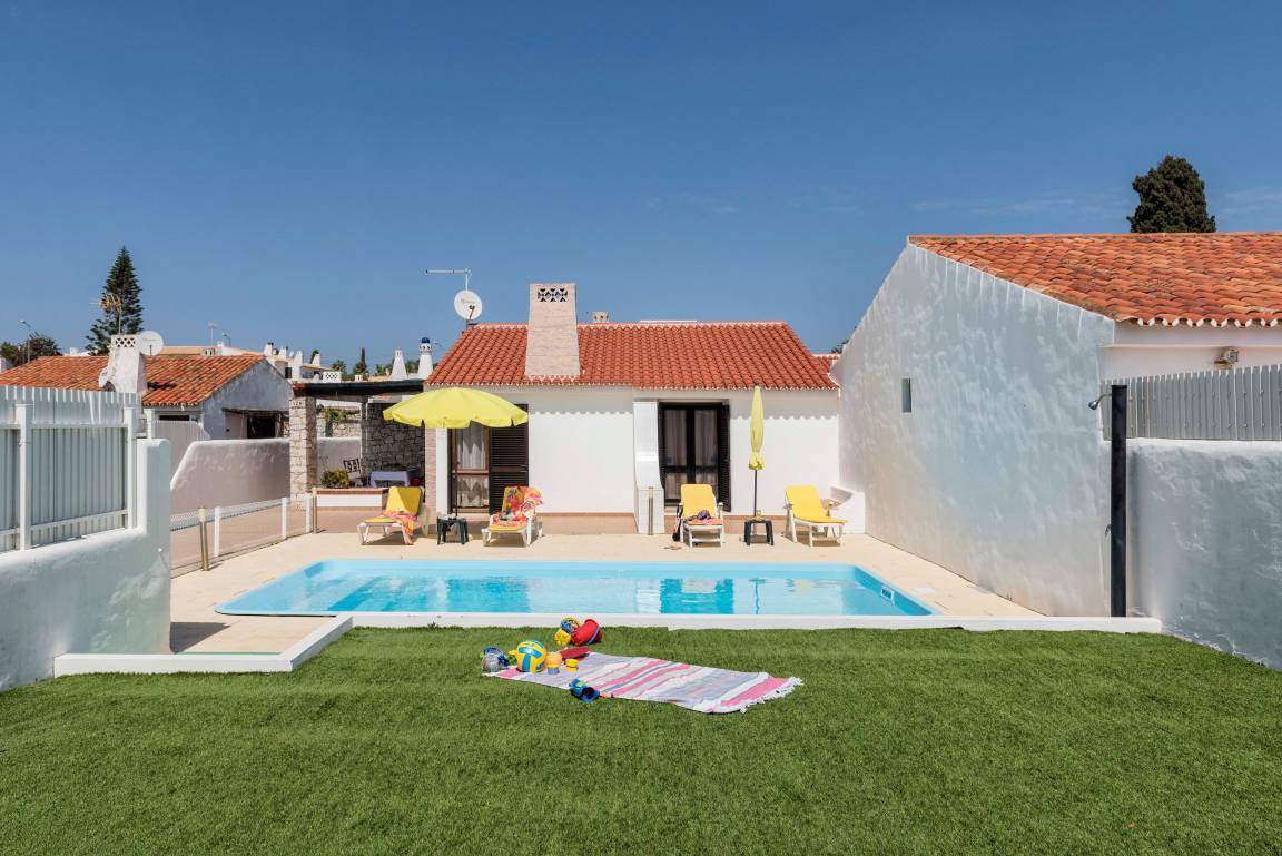 140 M² Villa ∙ 2 Bedrooms ∙ 6 Guests - Boliqueime