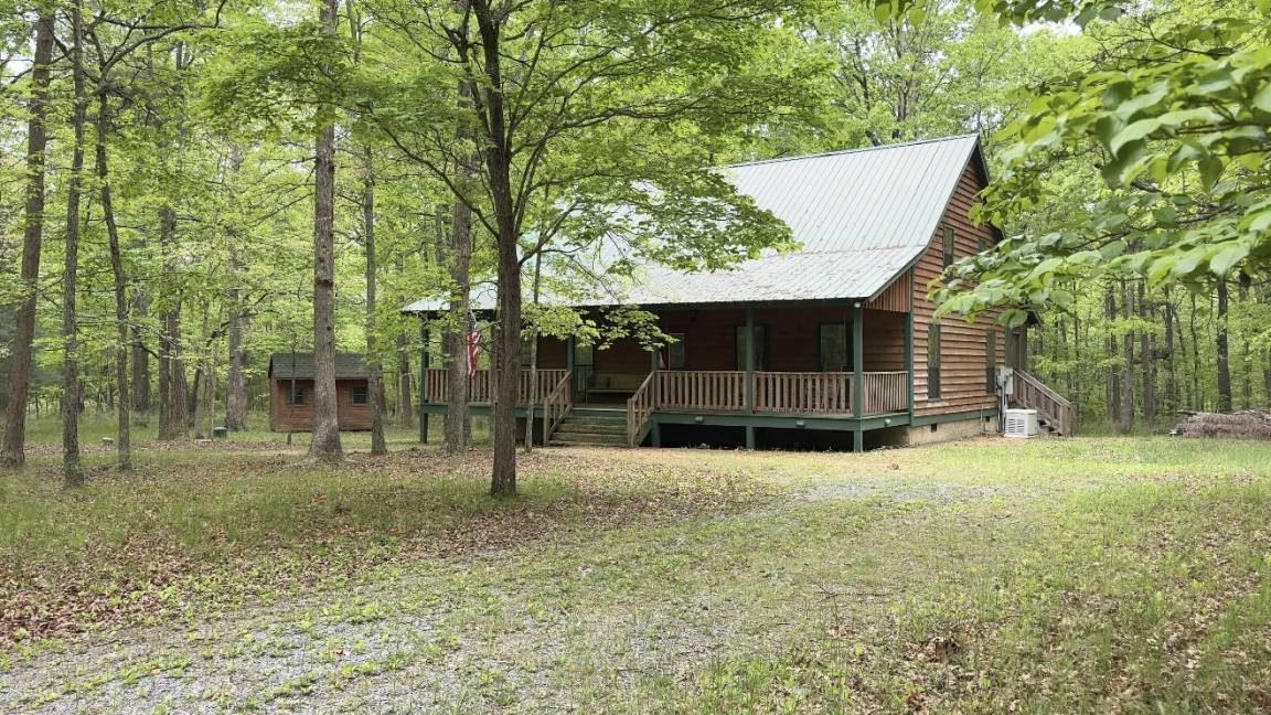 166 M² Cabin ∙ 3 Bedrooms ∙ 6 Guests - Alabama