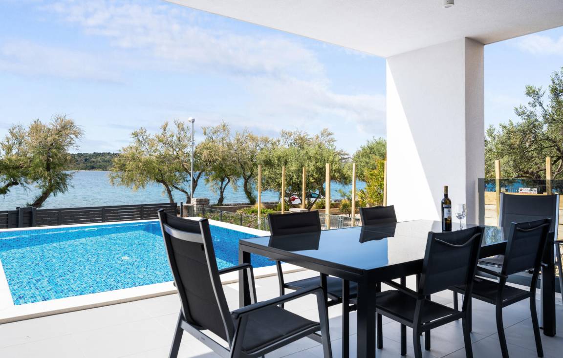 110 M² Ferienwohnung ∙ 3 Schlafzimmer ∙ 6 Gäste - Vodice