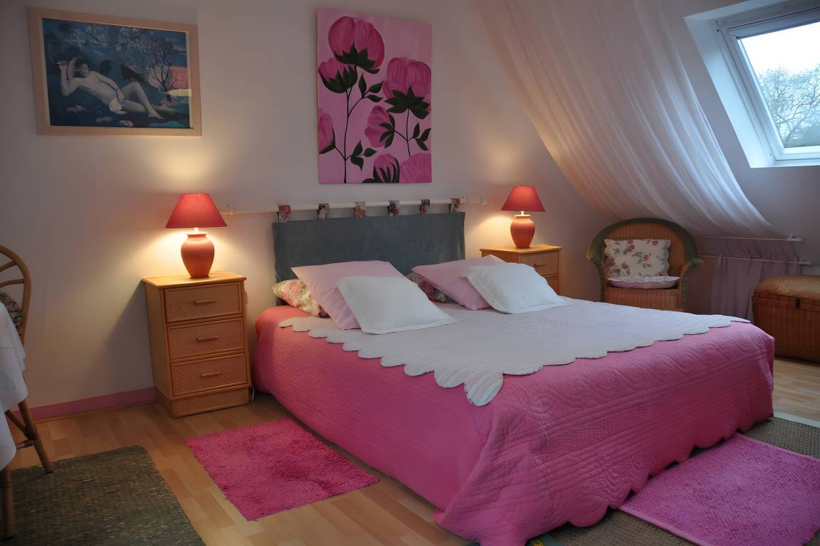 30 M² Chambre D'hôtes ∙ 1 Chambre ∙ 4 Personnes - Perros-Guirec