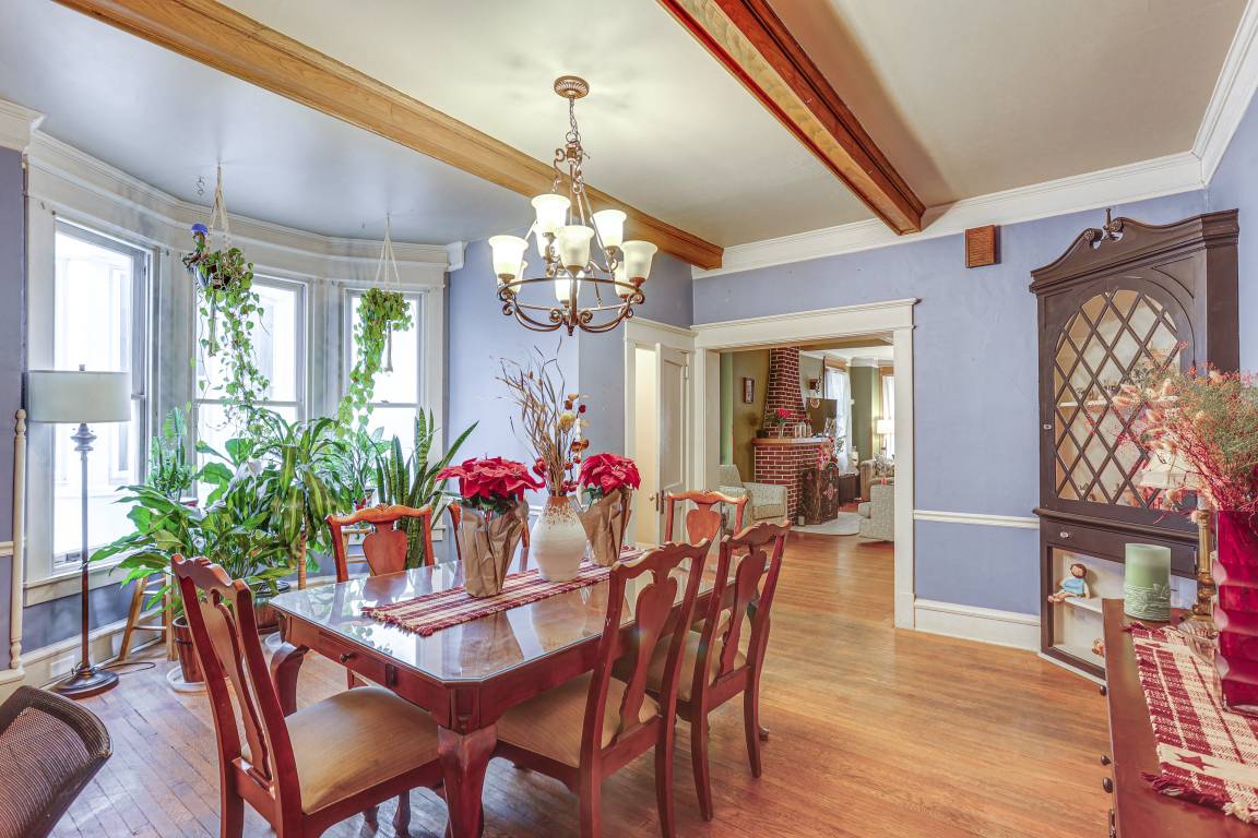 232 M² House ∙ 5 Bedrooms ∙ 8 Guests - Reading, PA