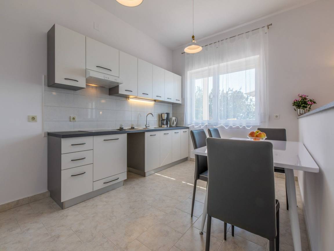 70 M² Ferienwohnung ∙ 2 Schlafzimmer ∙ 4 Gäste - Novi Vinodolski