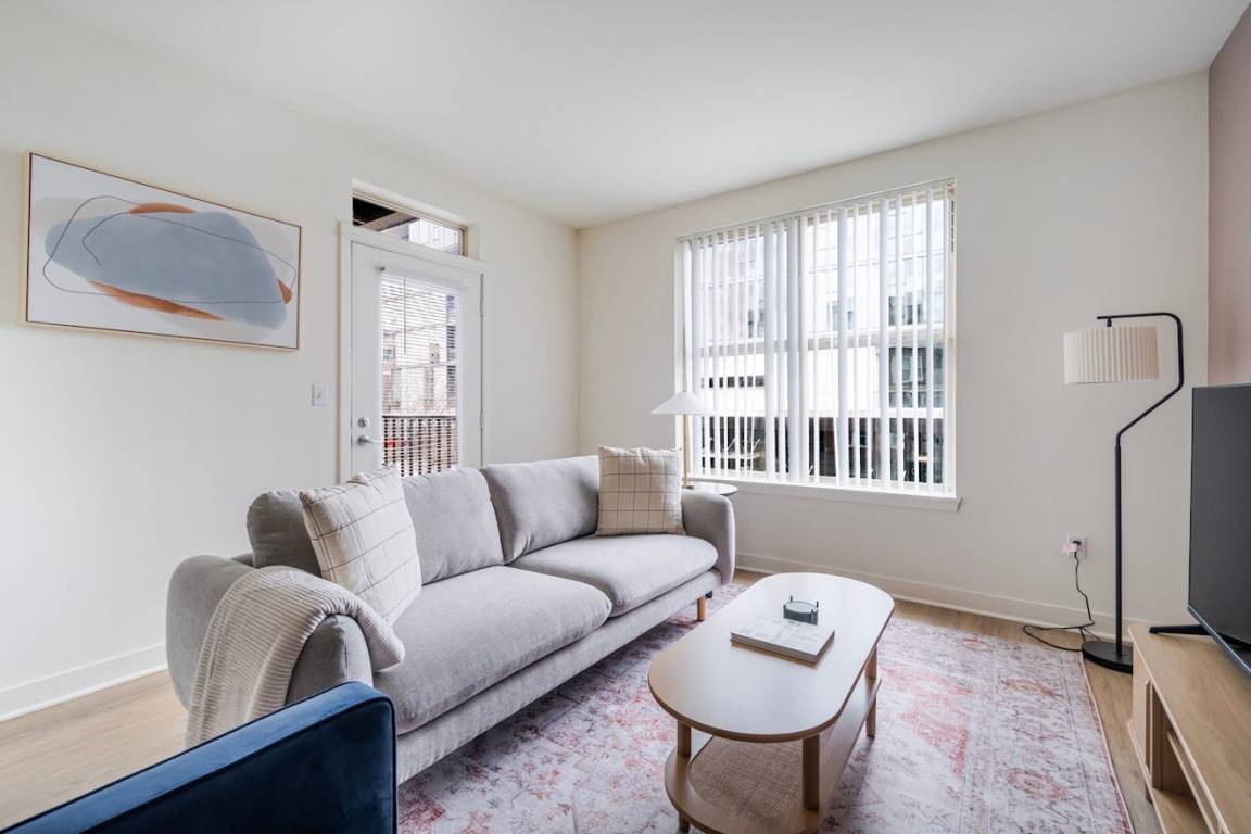 87 M² Apartment ∙ 2 Bedrooms ∙ 4 Guests - Bellevue, WA