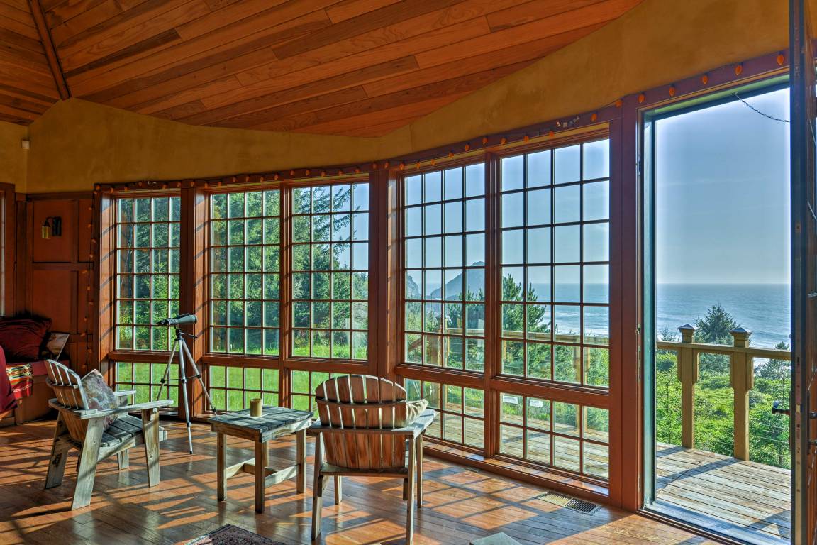 185 M² House ∙ 2 Bedrooms ∙ 4 Guests - Sisters Rock State Park, Port Orford