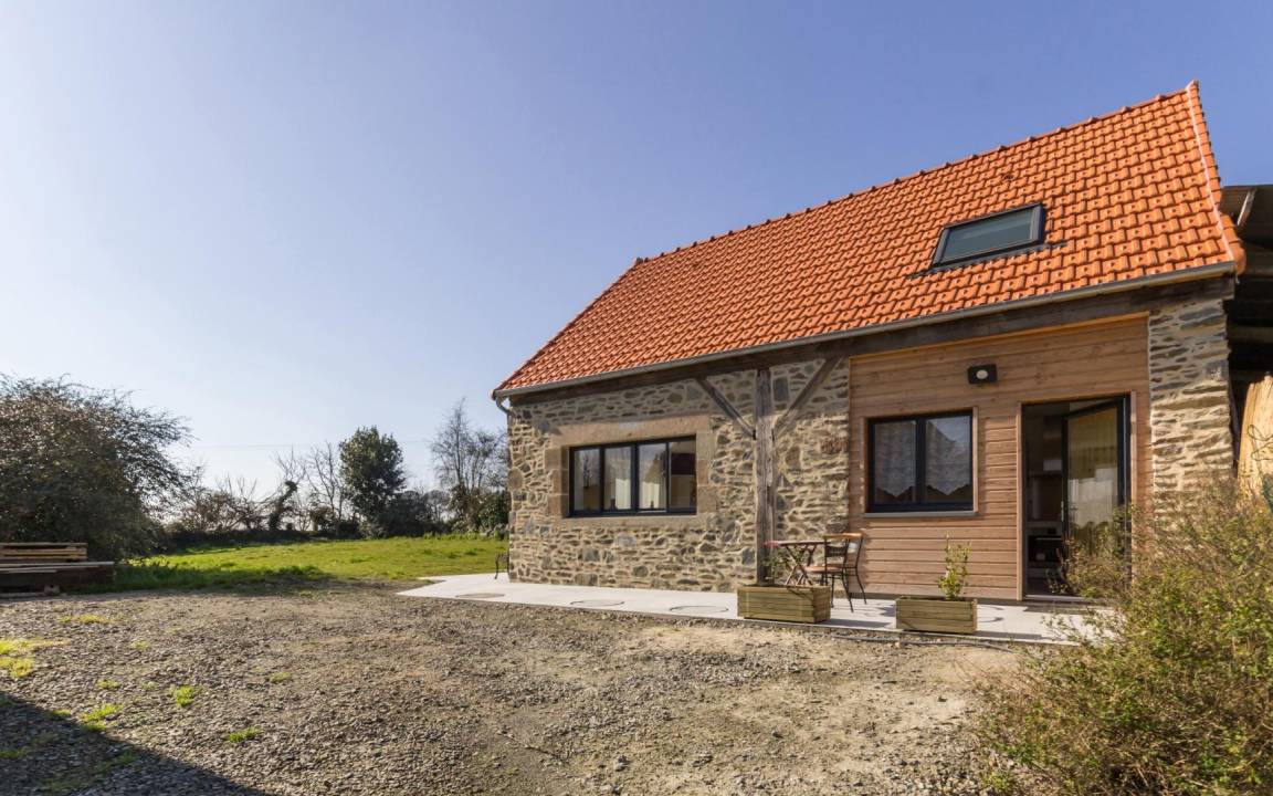 87 M² Gîte ∙ 3 Chambres ∙ 6 Personnes - Manche