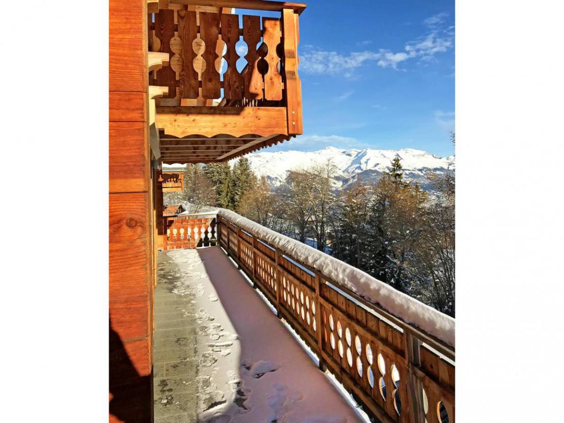 200 M² Chalet ∙ 5 Habitaciones ∙ 10 Huéspedes - Suiza