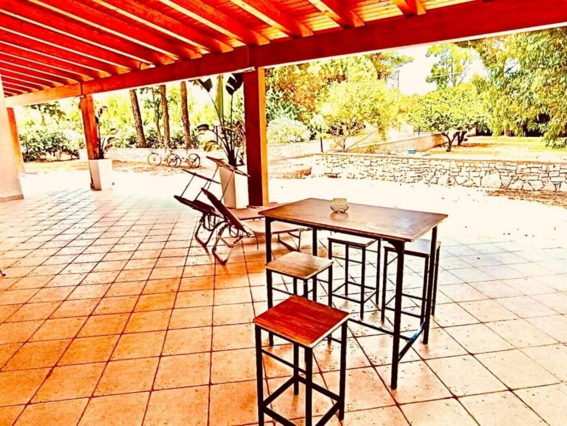150 M² Villa ∙ 3 Bedrooms ∙ 8 Guests - Bari