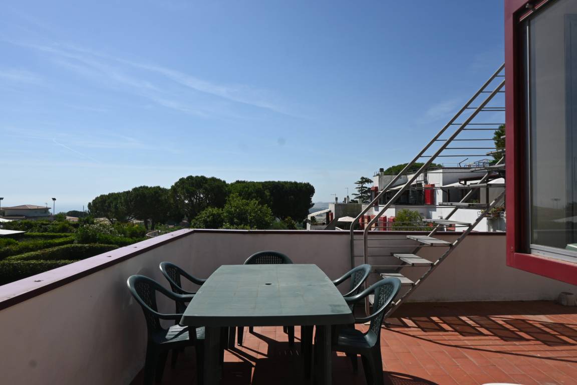 75 M² Apartamento ∙ 2 Habitaciones ∙ 6 Huéspedes - Sirolo