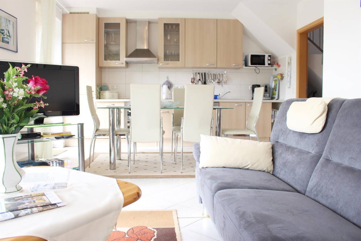 70 M² Ferienwohnung ∙ 3 Schlafzimmer ∙ 5 Gäste - Tating