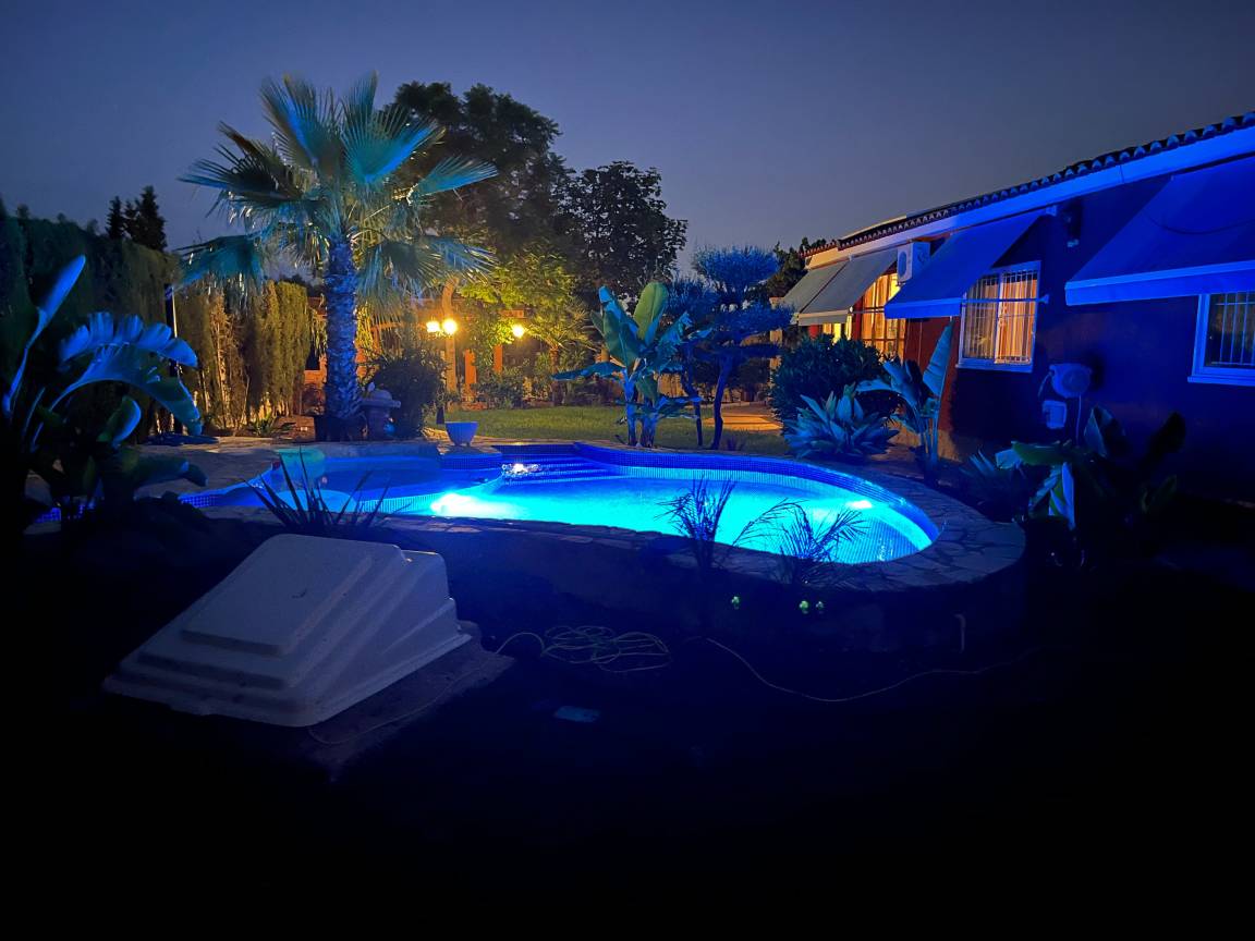 297 M² Huis ∙ 4 Slaapkamers ∙ 8 Gasten - El Campello