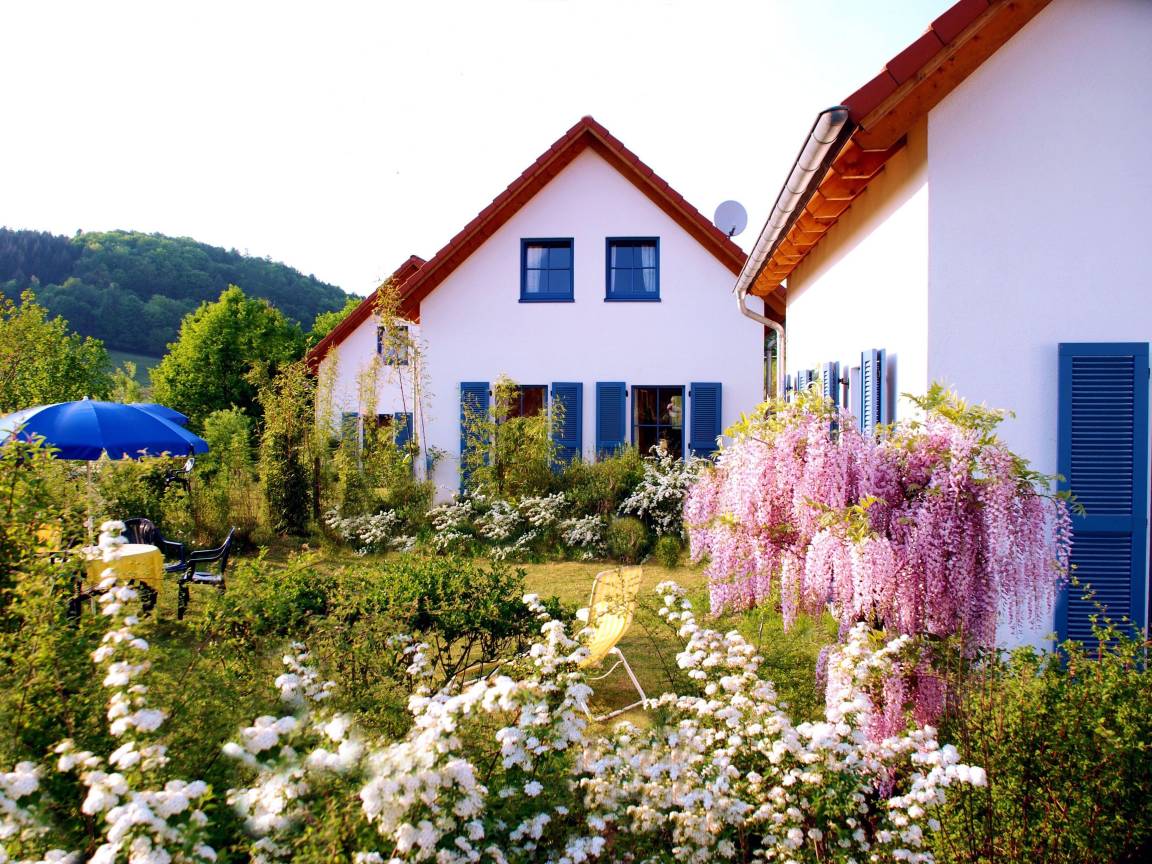 85 M² Ferienhaus ∙ 2 Schlafzimmer ∙ 5 Gäste - Saarland