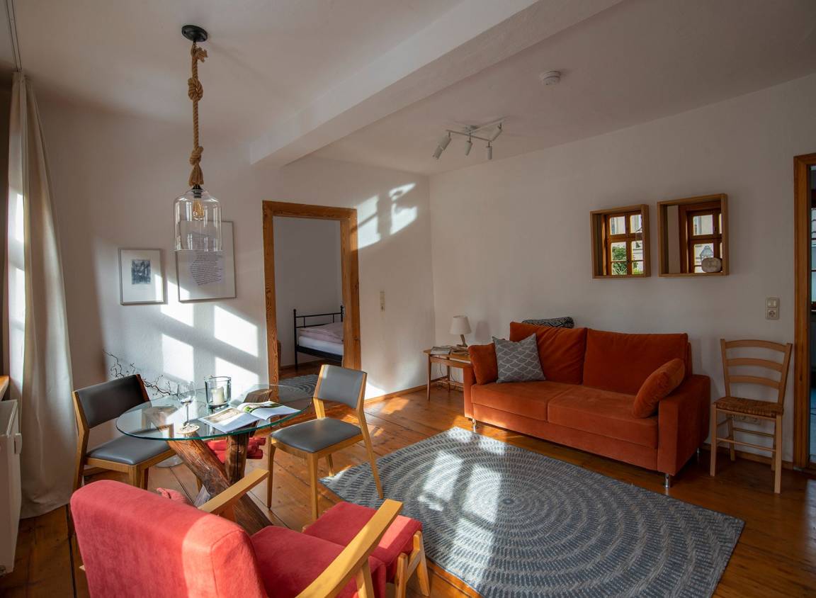 Ferienwohnung ∙ 2 Schlafzimmer ∙ 5 Gäste - Bad Blankenburg